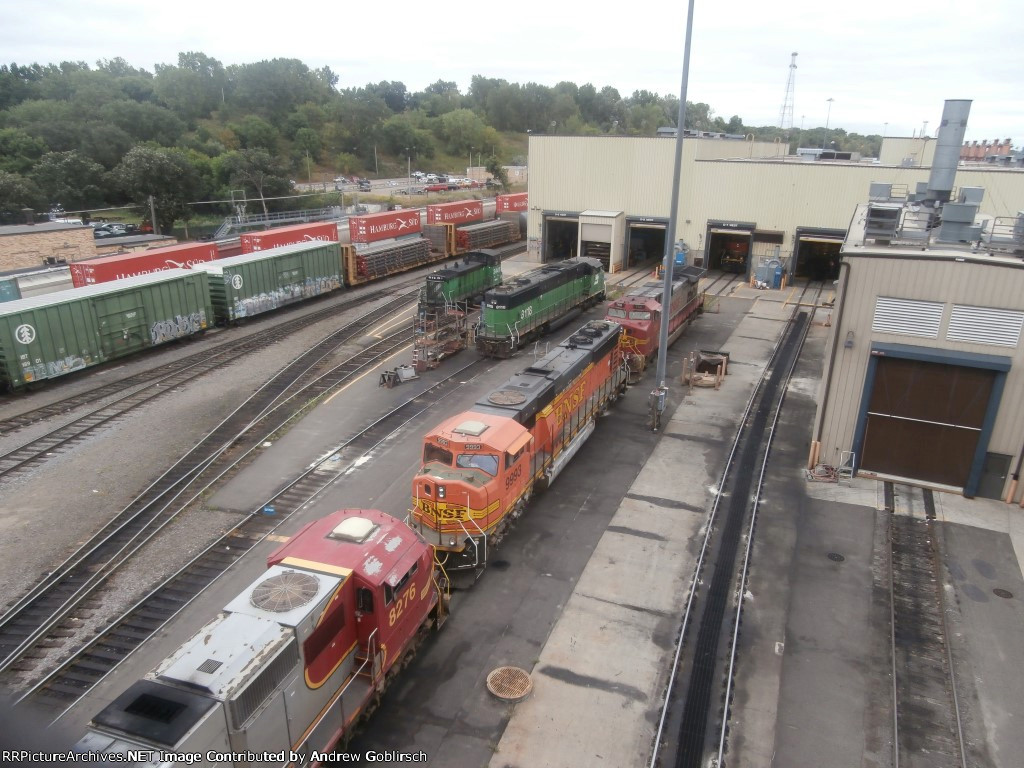 5 BNSF Engine in Cloudy Day